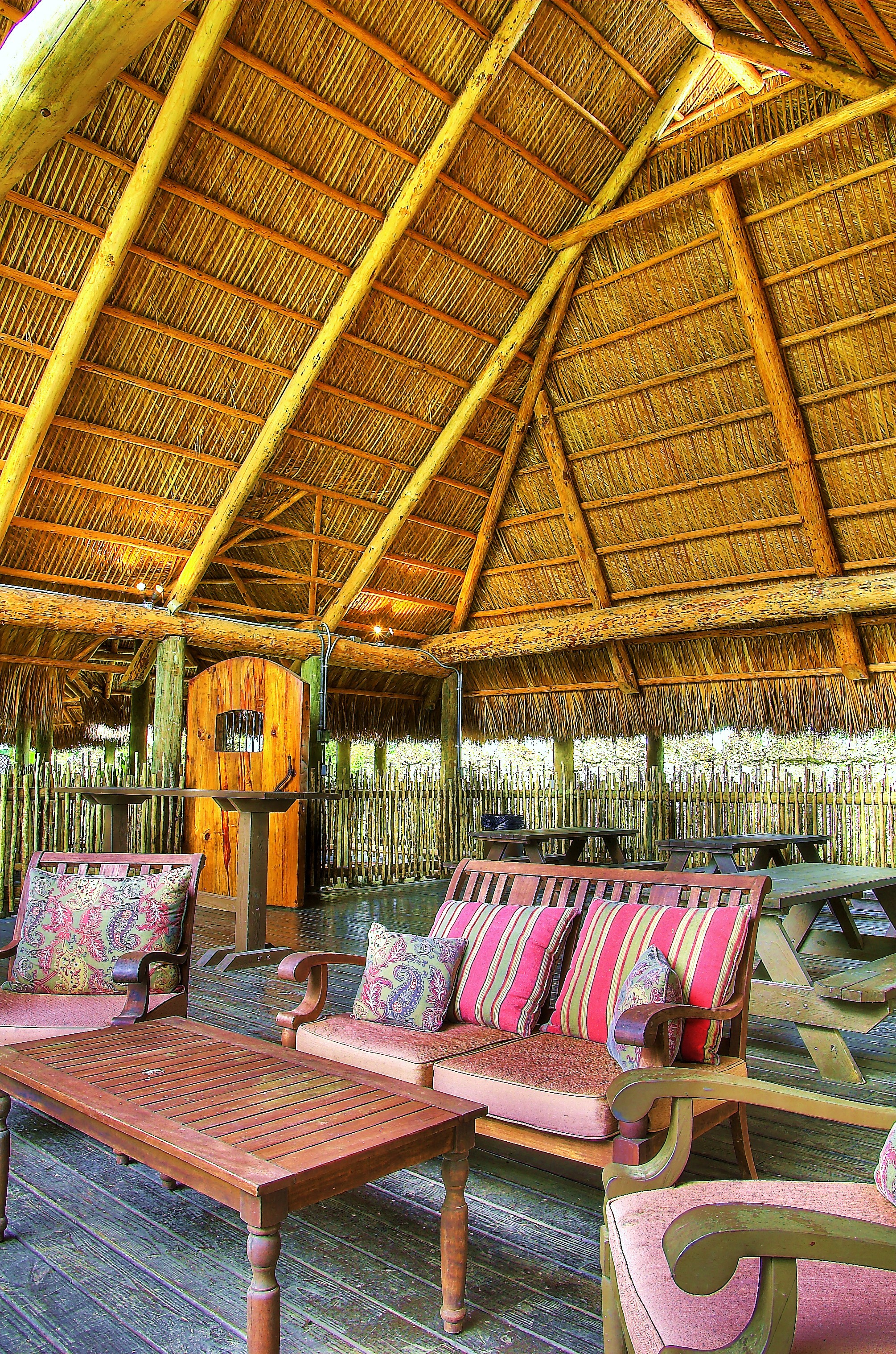Tiki Huts Miami | Tiki Huts | Chickee Hut Builders