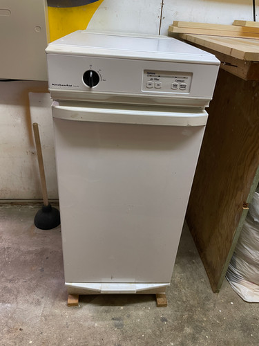 Lot 15 - KitchenAid Trash Compactor (Retail $1,200) | Castle Content Sales