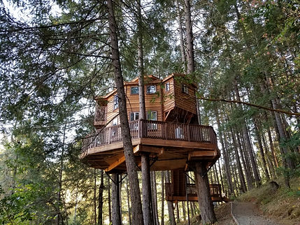Luxury Treehouses | Deluxe, luxury High End models