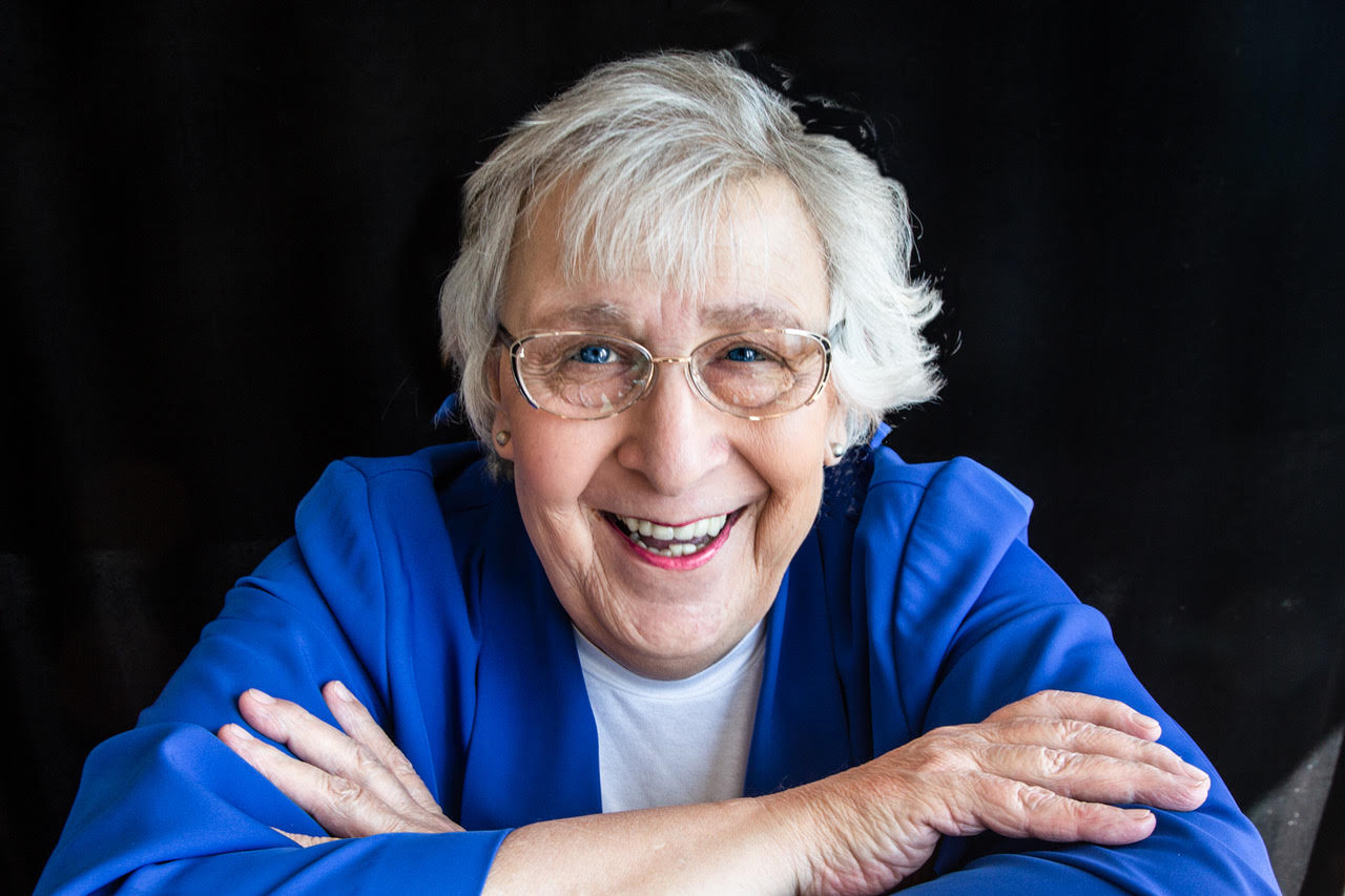 Julia Scotti Comedian