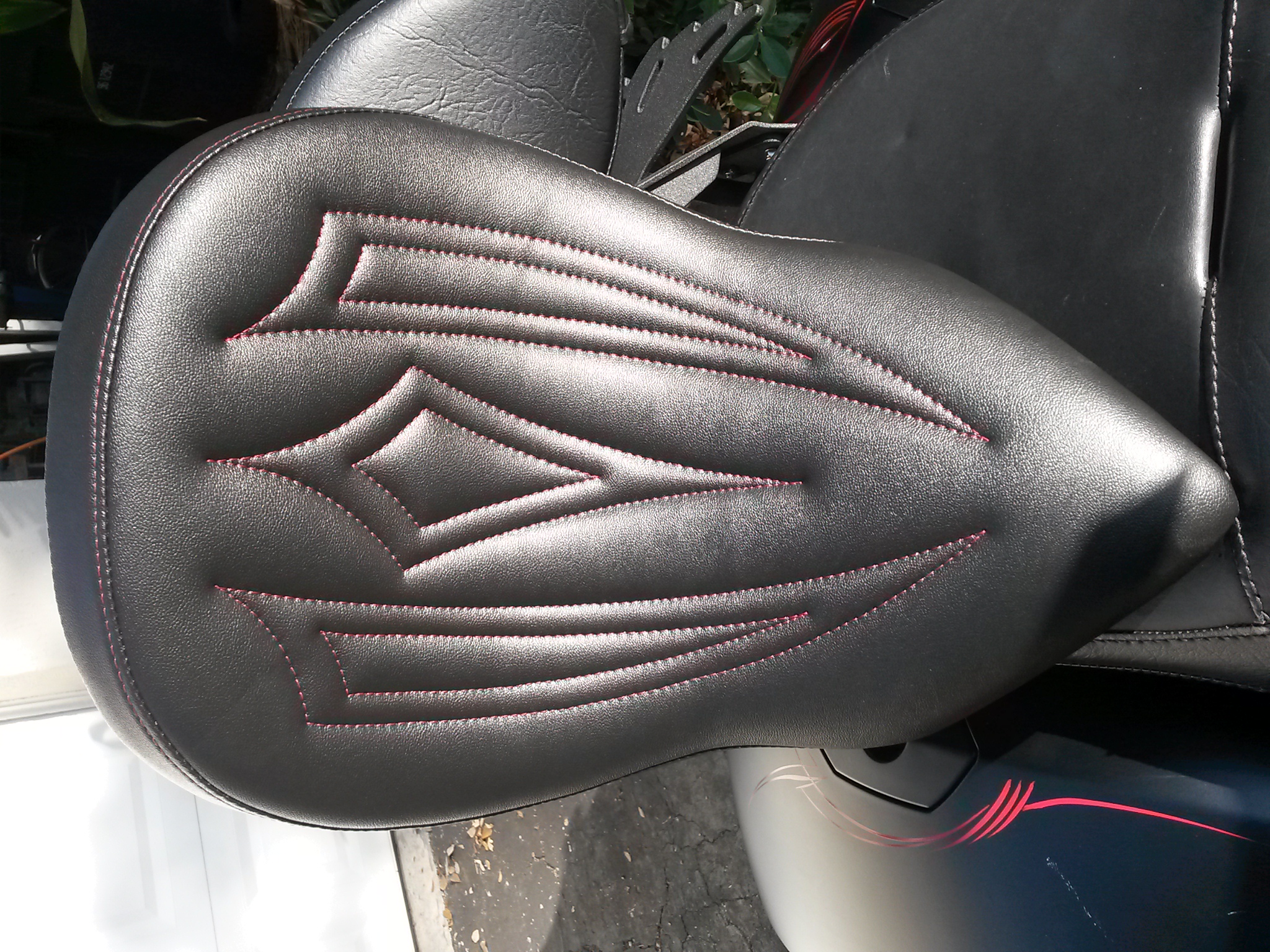 Custom motorcycle seats, motorcycle seat upholstery