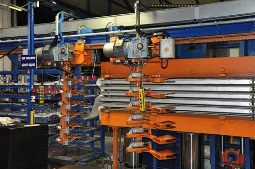 Pre-cured Tread Press | Pelmar Engineering