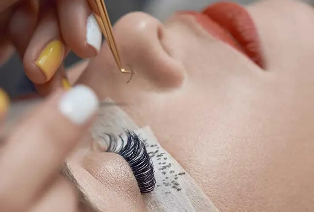 Where to Get Walk-In Eyelash Extensions Near Me Today
