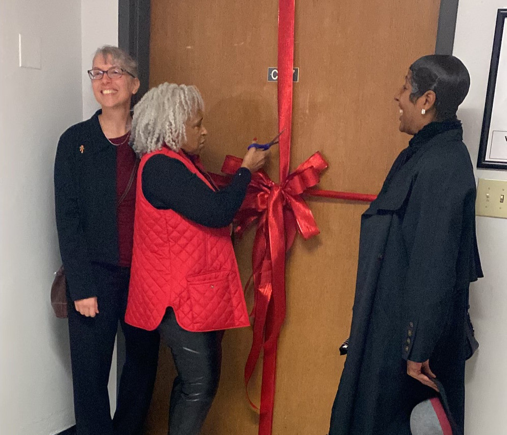 We Think 4 a Change Celebrates New Office Opening with Ribbon Cutting ...