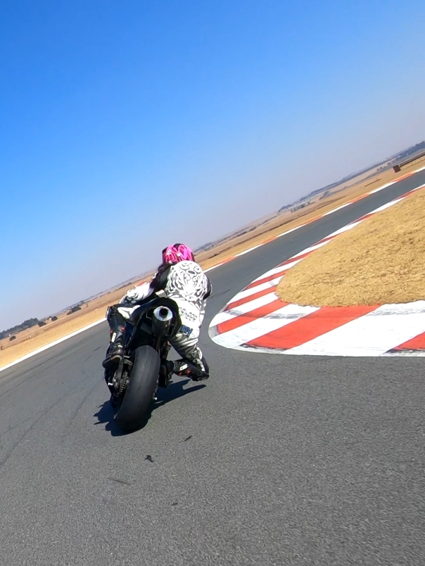 TG Newsletter: LADIES DAY & TRACK