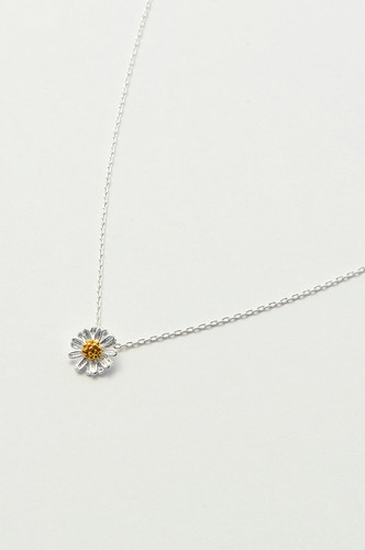 Estella Bartlett Wildflower Necklace | Simply Rye