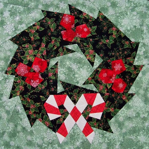 Christmas Wreath Paper-pieced Quilt Pattern | Paper Panache