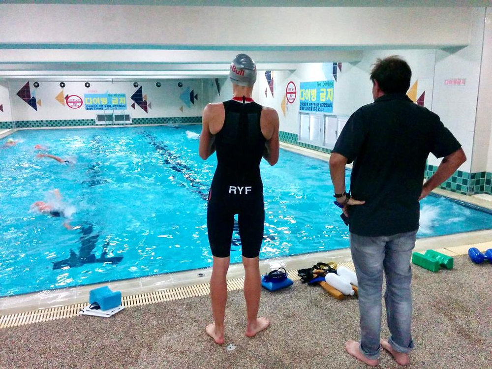 Swim training in short pools