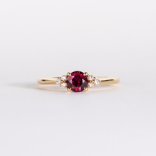 Erin Ring with Rhodolite Garnet | Fujimori Kajita