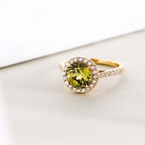 Andradite Garnet Halo Diamond Ring | Fujimori Kajita
