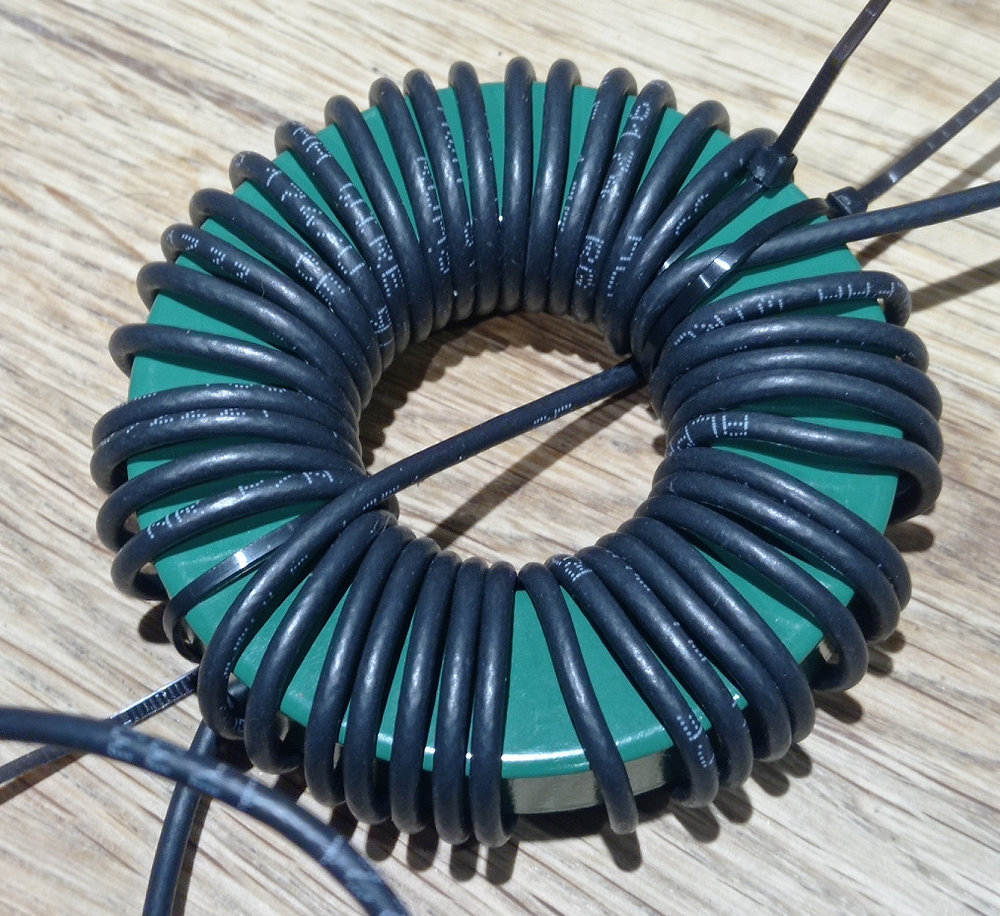An inexpensive and effective Common Mode Choke for Long Wave listening.