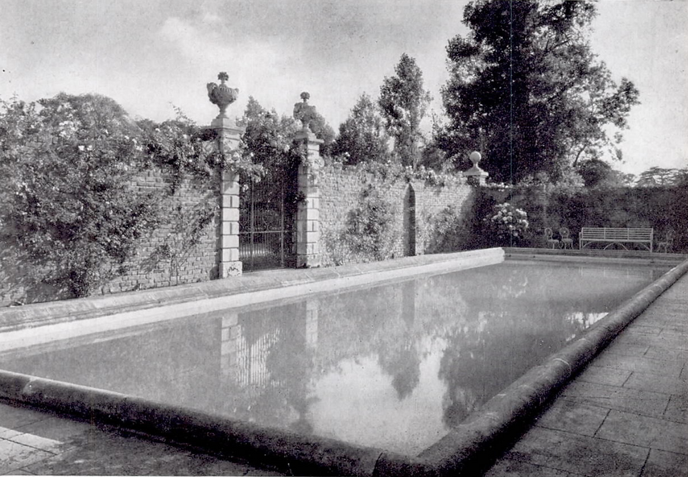 A Brief History of Swimming Pools