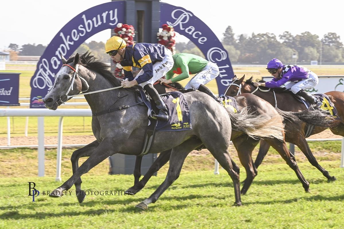 PARR REUNITES WITH LUNCIES FOR HAWKESBURY “MILE”