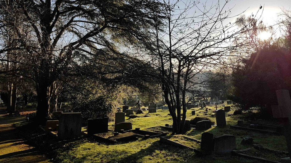 Rounce Funeral Services - Durrington Cemetery Burial in Worthing