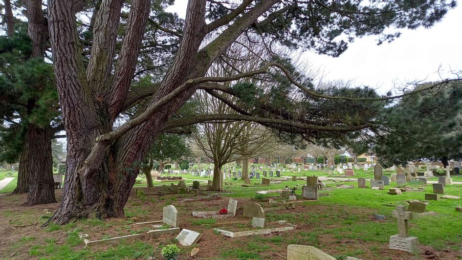 Rounce Funeral Services Burial at Littlehampton Cemetery - £1,495 ...