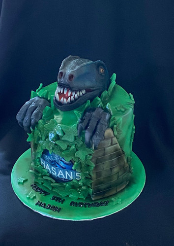 Blue Jurassic World Velociraptor Cake | Bailey's The Bakers