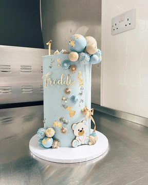 Home | Polly Webb Cakes