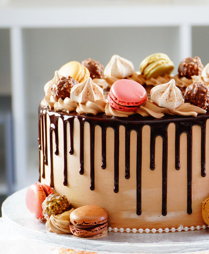 Choco Chic Macarons Cake | OdettesCakeBoutique