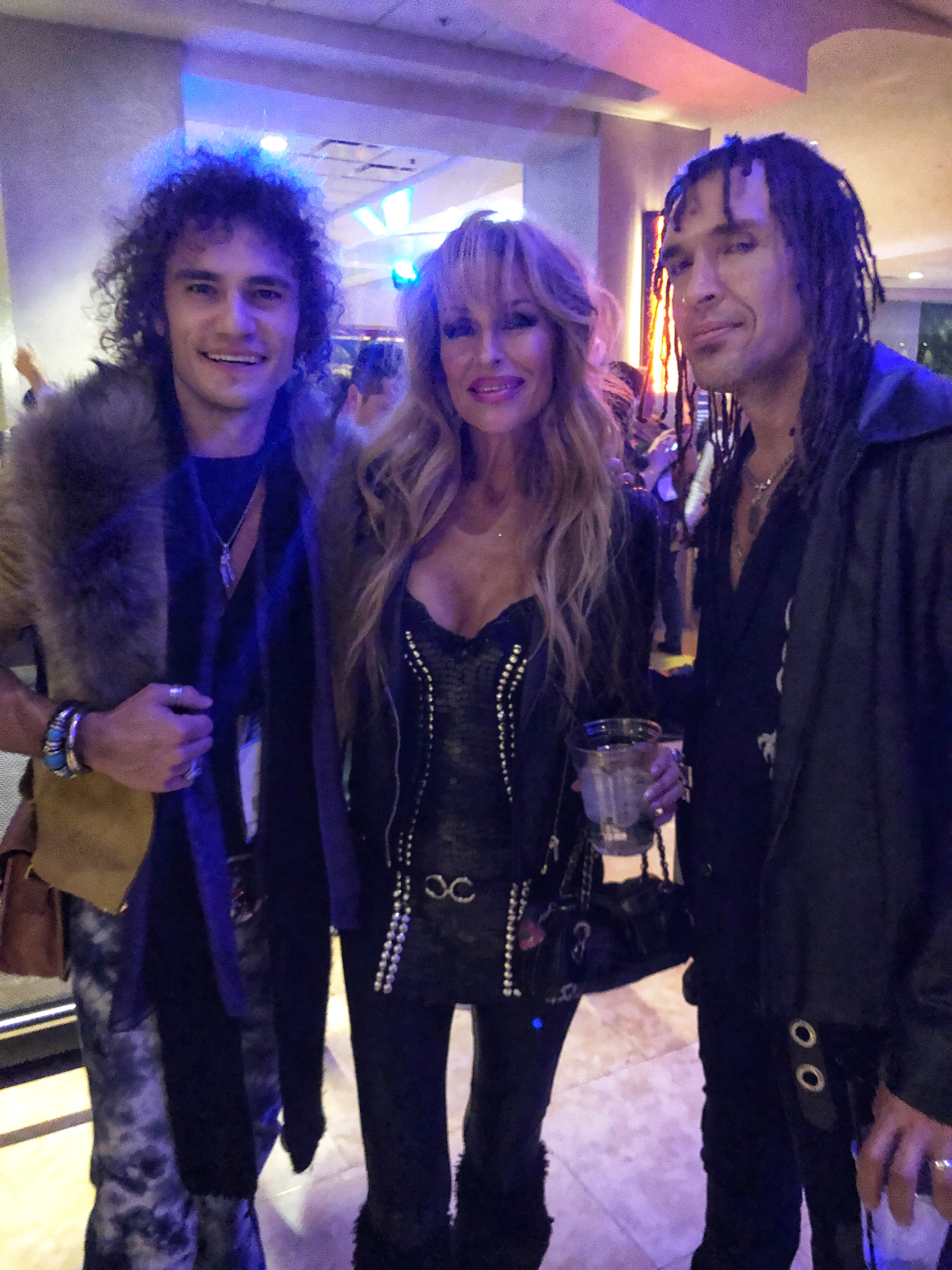 Alex Cole Rocks Original Retro Rock Music Los Angeles - Friends