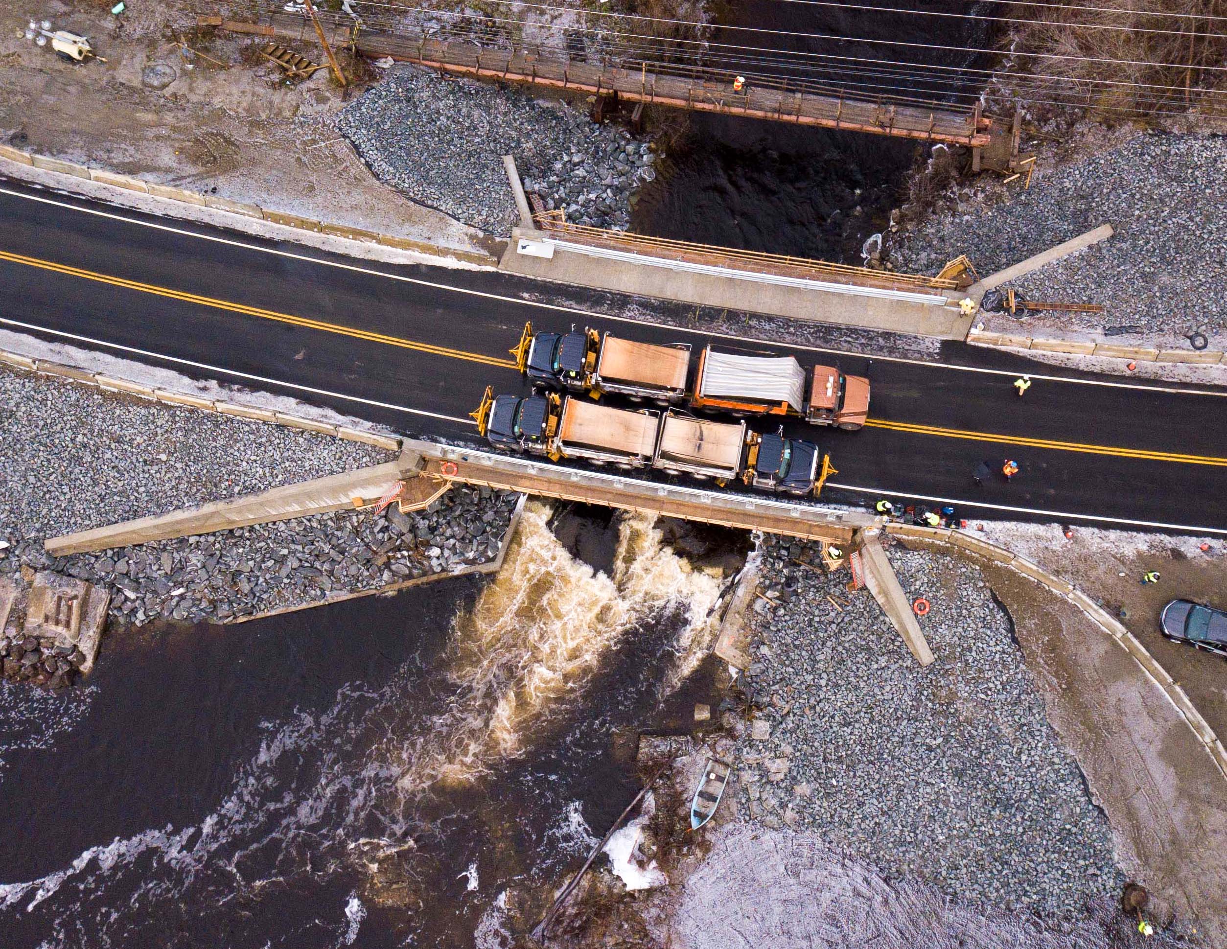 Grist Mill Bridge Open to Traffic with AIT Bridges Composite Beams