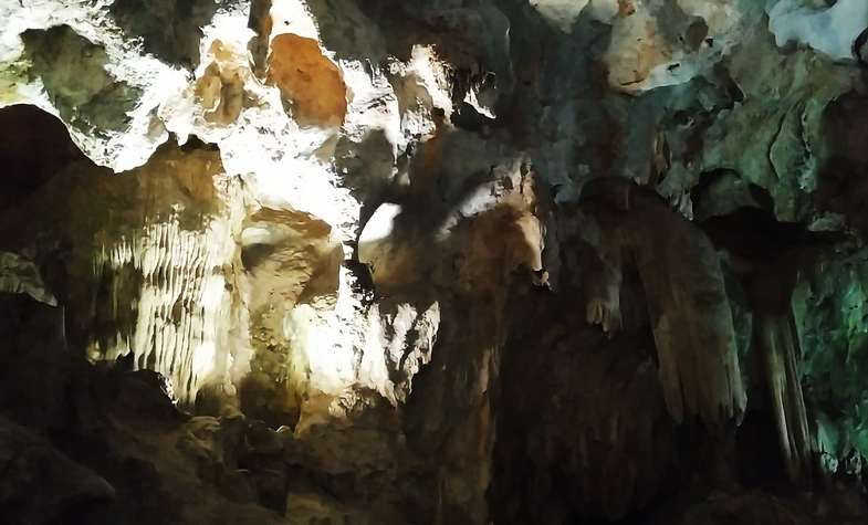 Exploring The Magnificent of Halong Bay's caves.