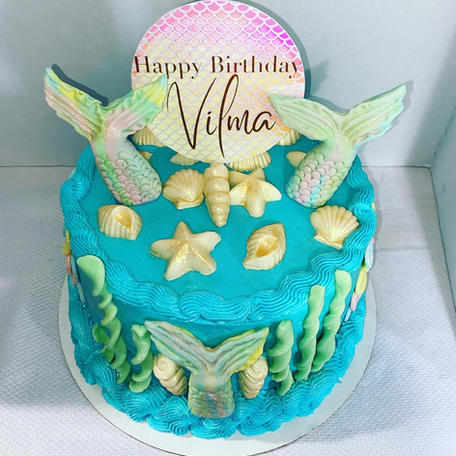 Holly's Creative Confections | Outer Banks Baker
