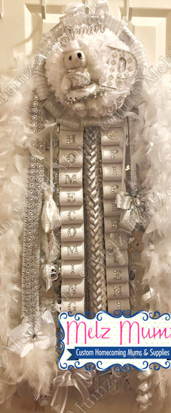 Custom Homecoming Mums | Melz Mumz | Flower Mound, Texas