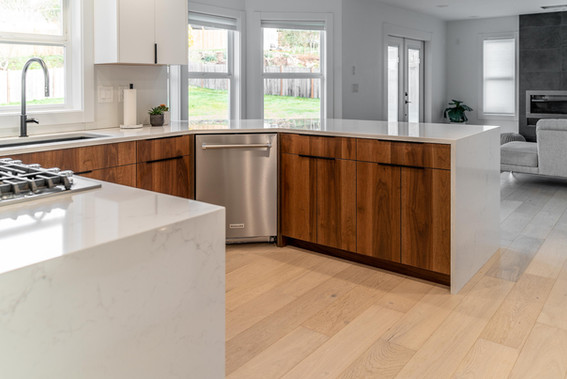 Home | Euro Custom Cabinets