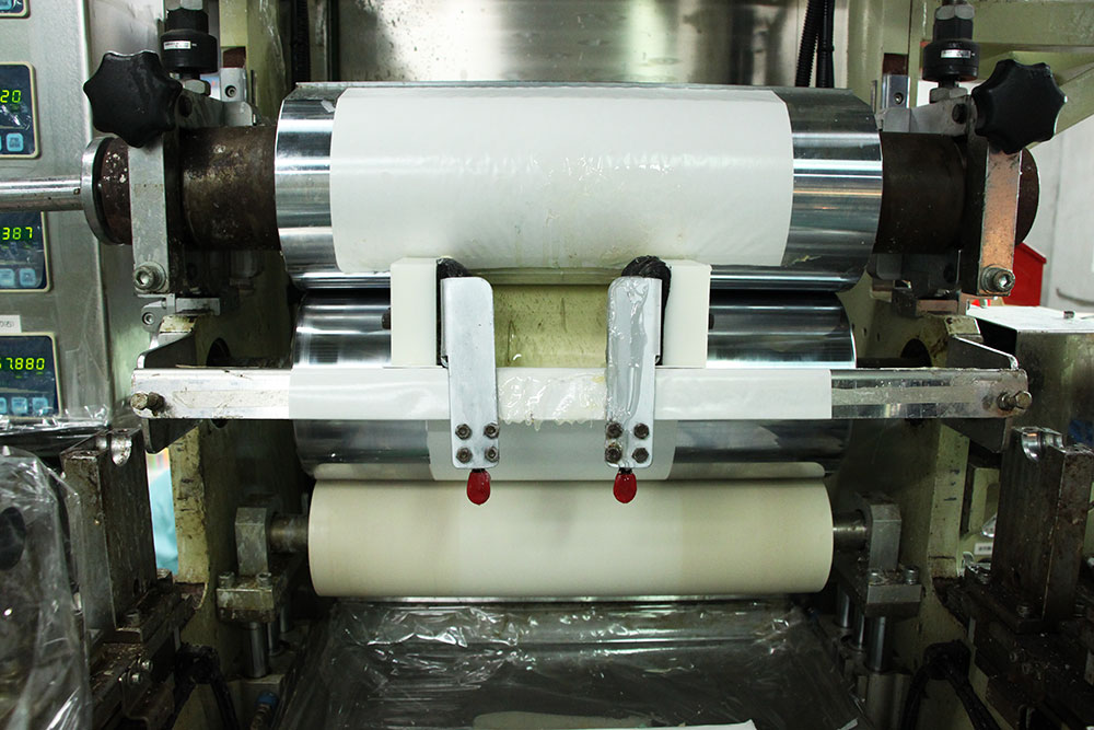 OEM Service for Narrow-Formatted Solvent Basis Adhesive Coating Service ...