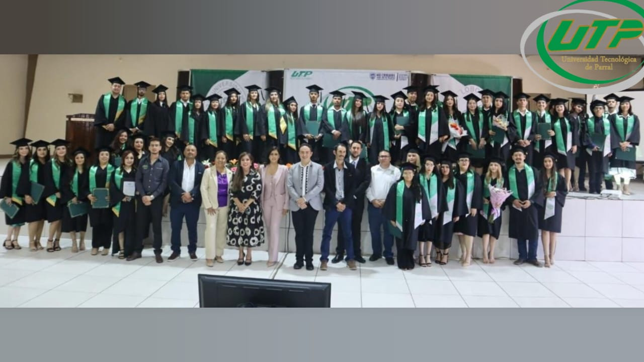UTP celebra graduación de más de 390 estudiantes en Parral y Río Balleza