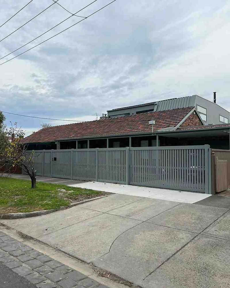 The Complete Guide to Timber Picket Fence Hampton Style