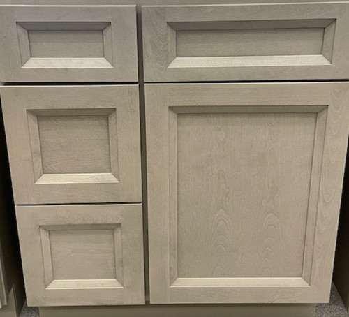 Oxford Mist, 30"W x 21"D x 34½"H | jeffshouseofvanities