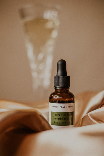 Face Serum | Triple Peaks Hemp