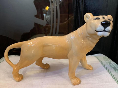 Large Beswick Lioness | Strichen Antiques