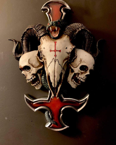 Hand painted resin devils cross wall plaque | Strichen Antiques