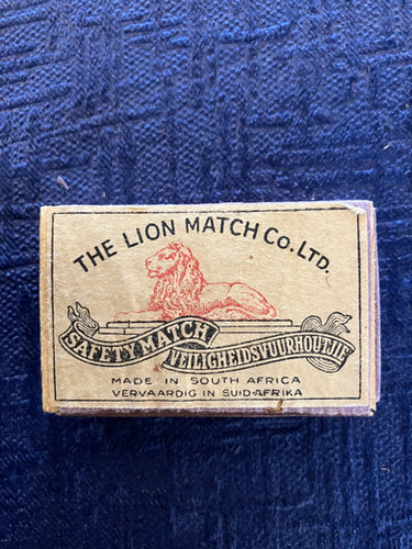 The Lion Match Co matchbox | Strichen Antiques