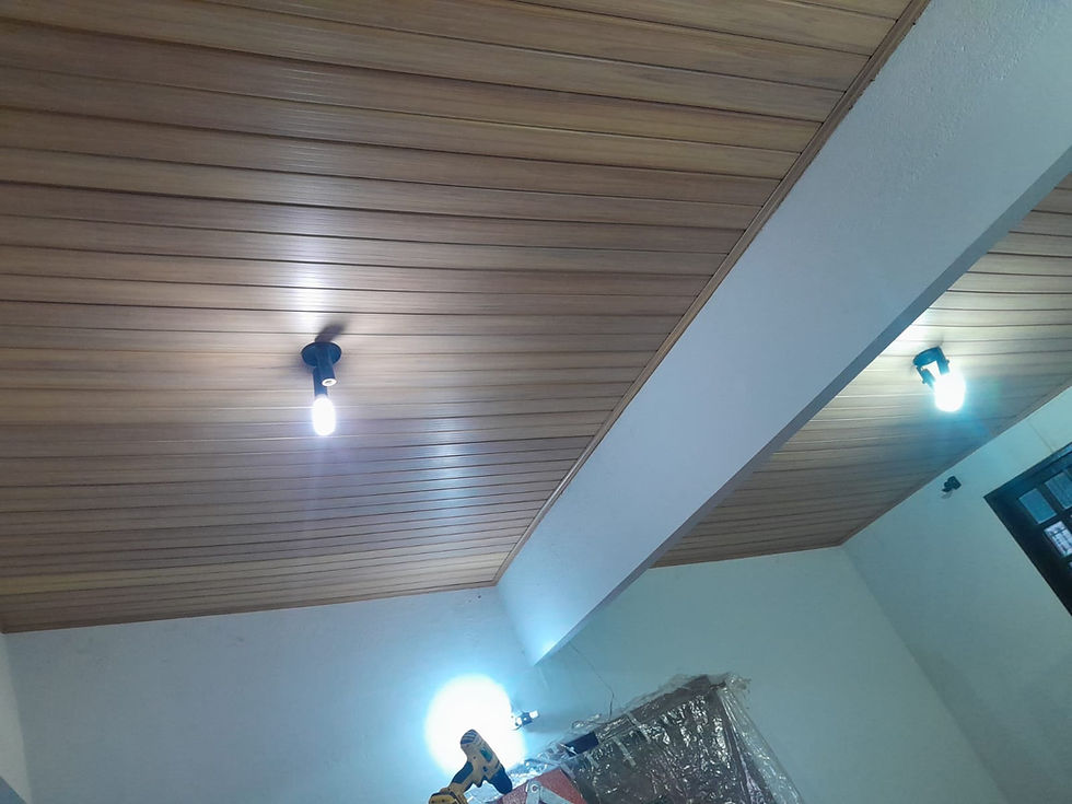 forros e pvc: Durabilidade e Estilo para Seu Teto-Distribuidora de ...