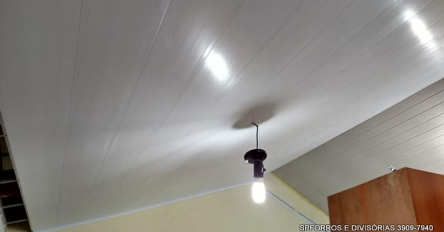 O Forro de PVC Liso Permatti é resistente à umidade?