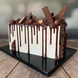 square chocolate drip cake