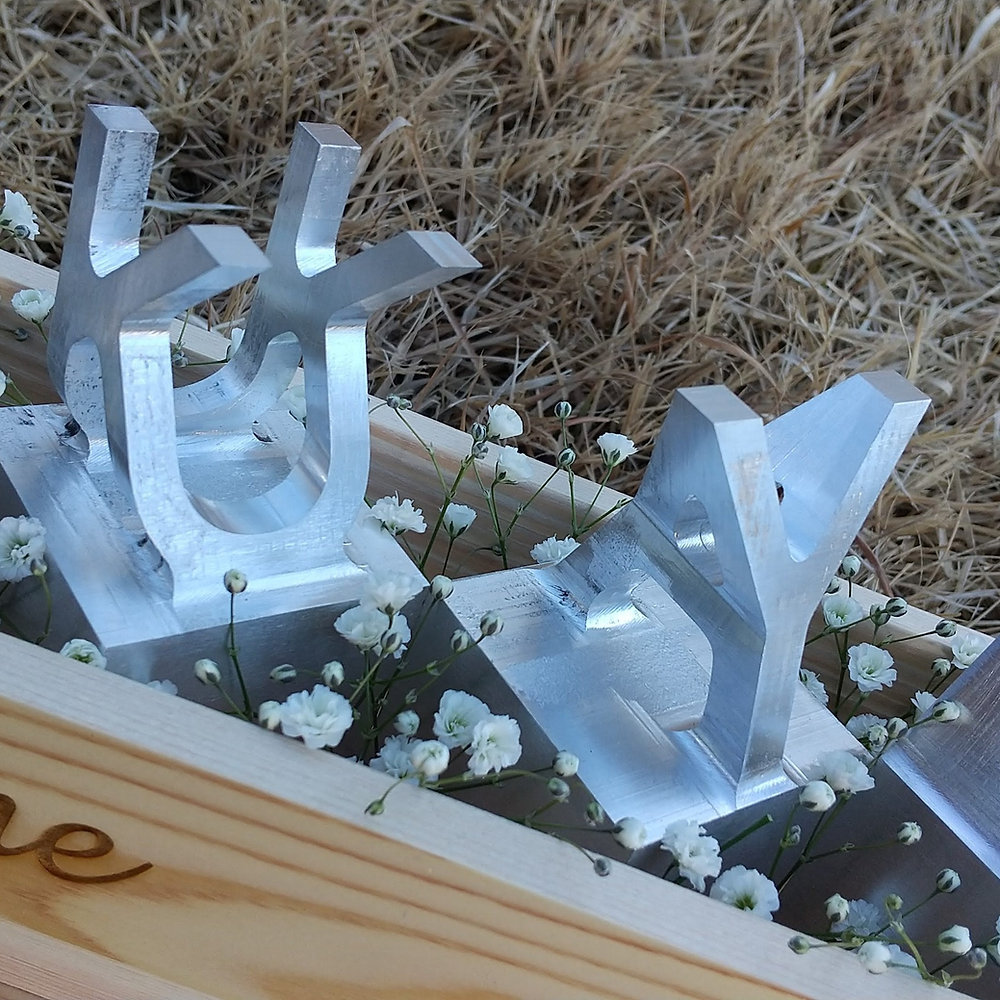 #8 Materials for Twin-Objects