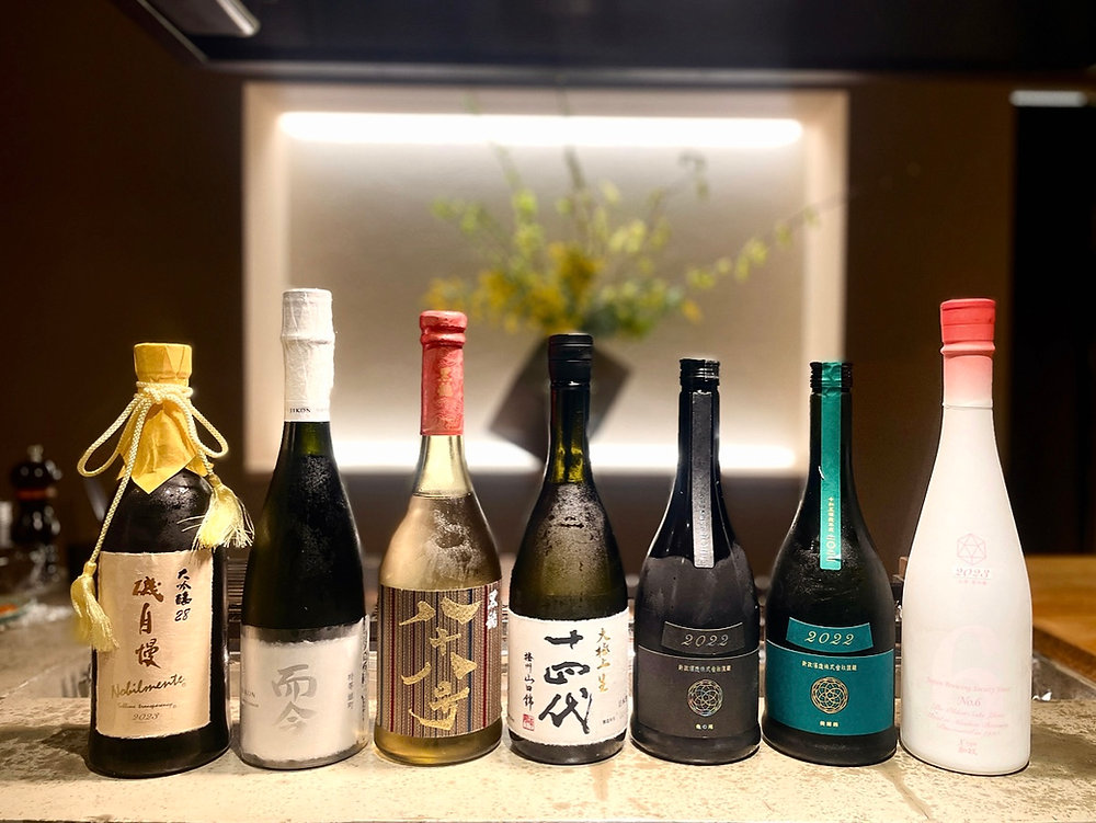 毎週新たに希少の日本酒を入荷しております！十四代・新政・而今・黒龍・磯自慢｜やきとり松岡 上本町・谷町6丁目｜焼き鳥おまかせコース