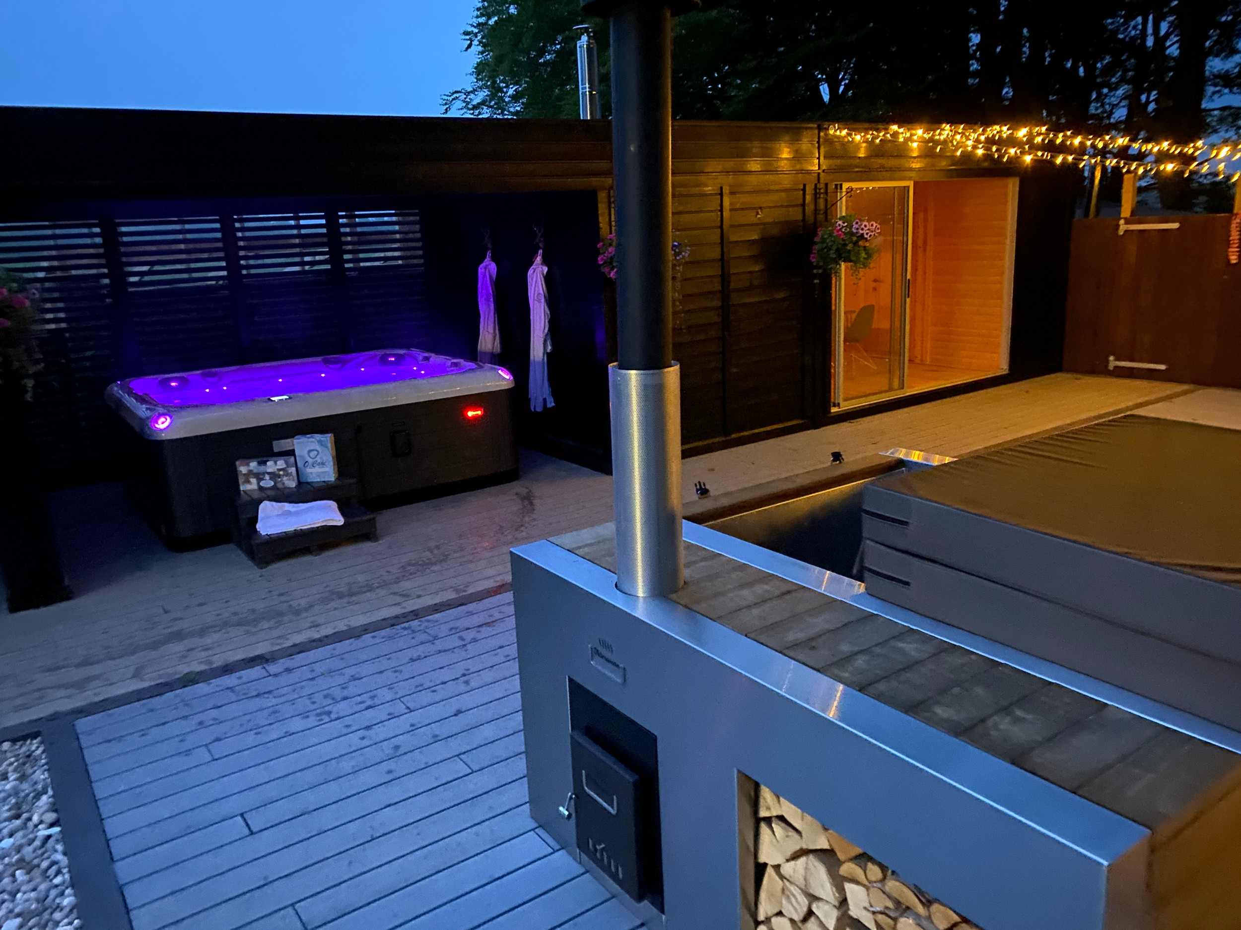 Luxury Hot Tub & Spa Enclosure | Scotland | Penguin Spas Outdoor Living