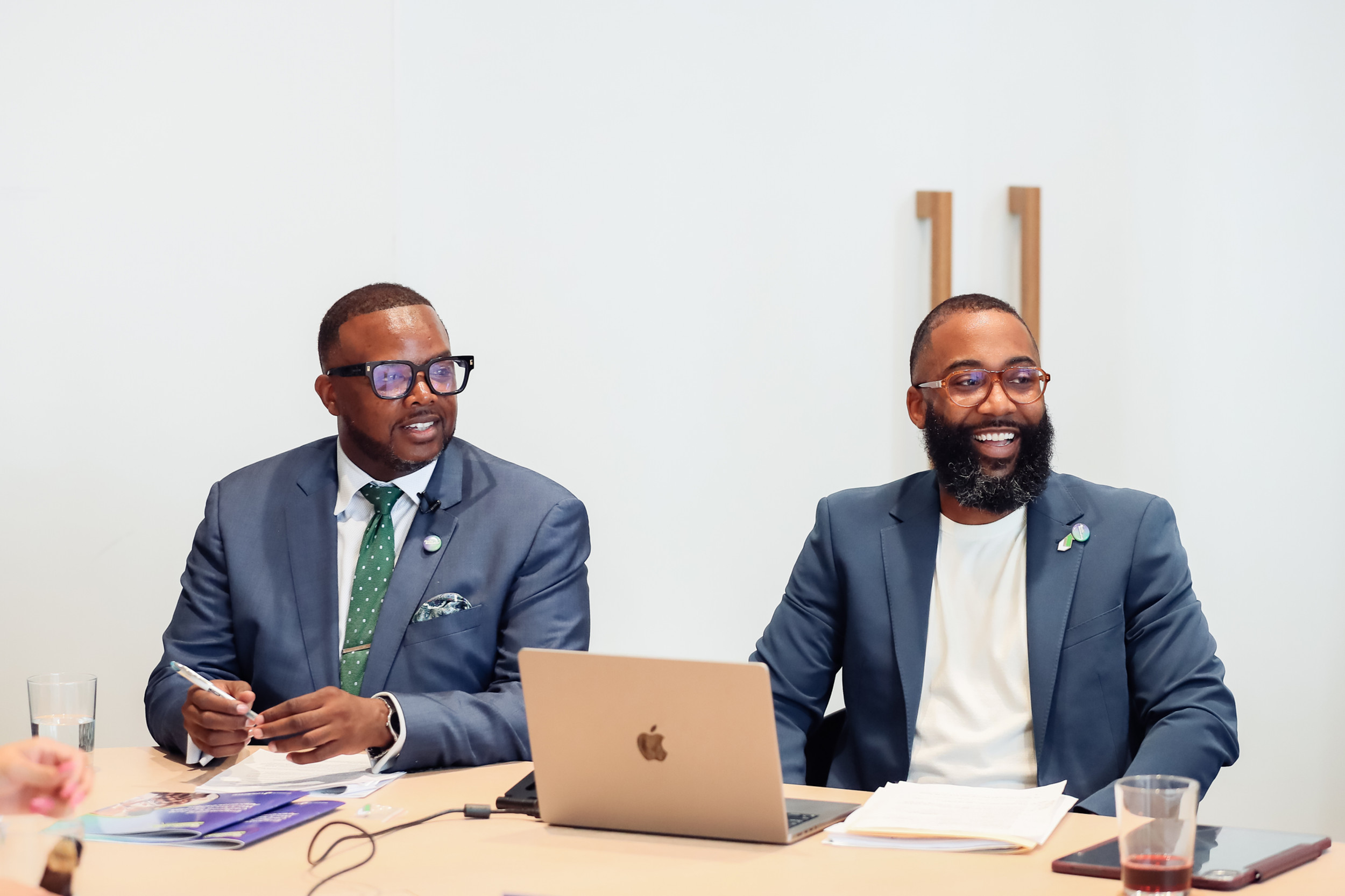 LeadersUp | Who we are