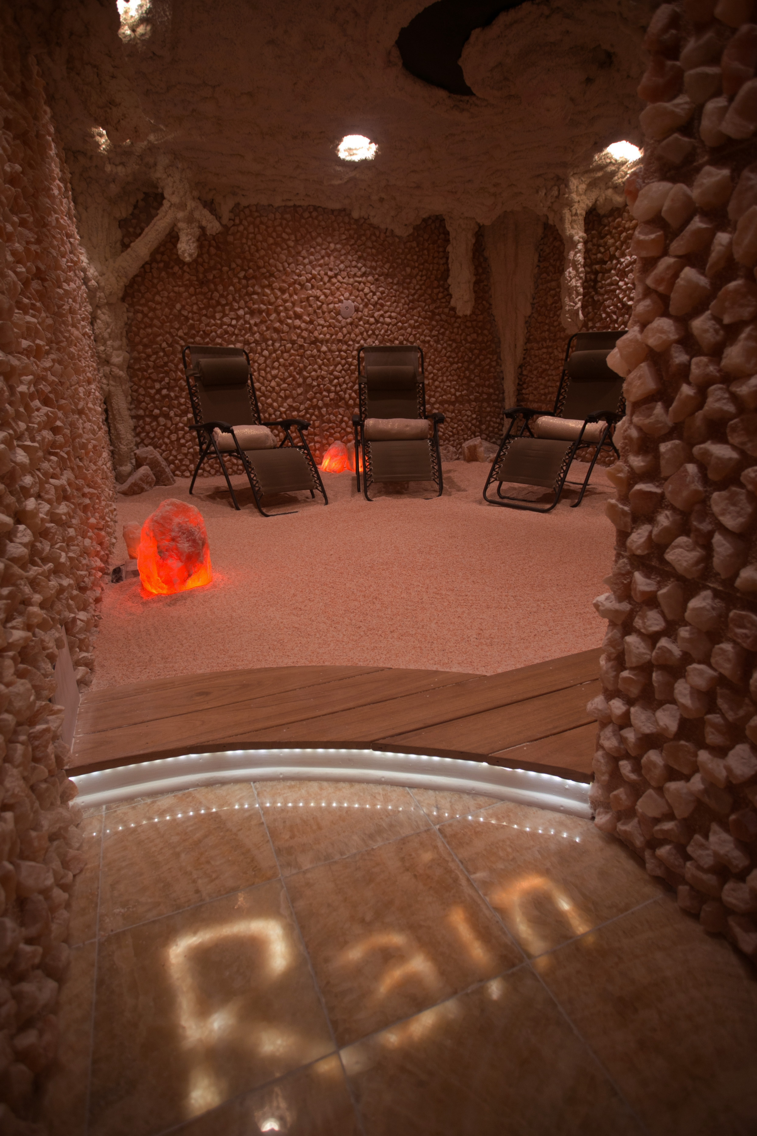 Rain Shoreline's Destination Wellness Spa | CT Salt Cave | Branford