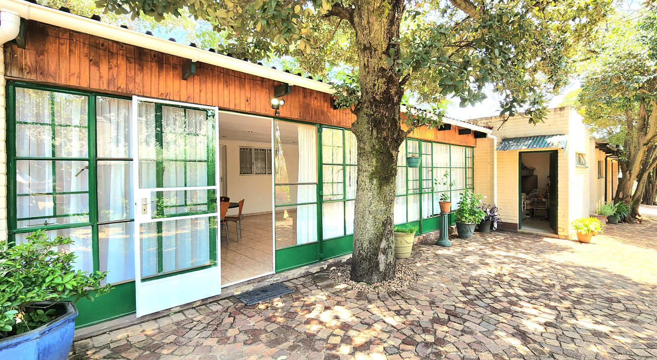 2 Bedroom Cottage for Rent in Linbro Park