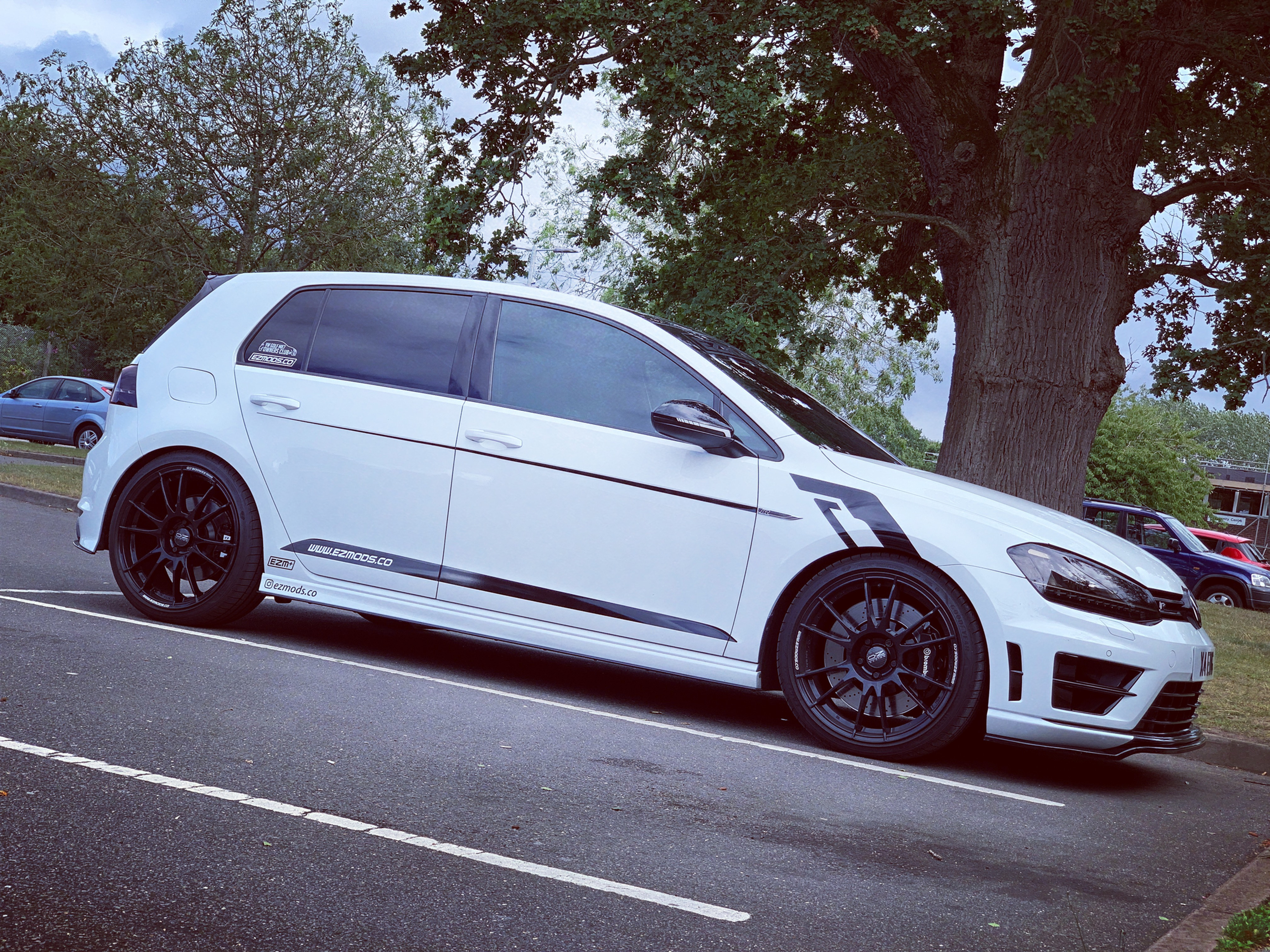 VW Golf MK7 R | ezmods.co