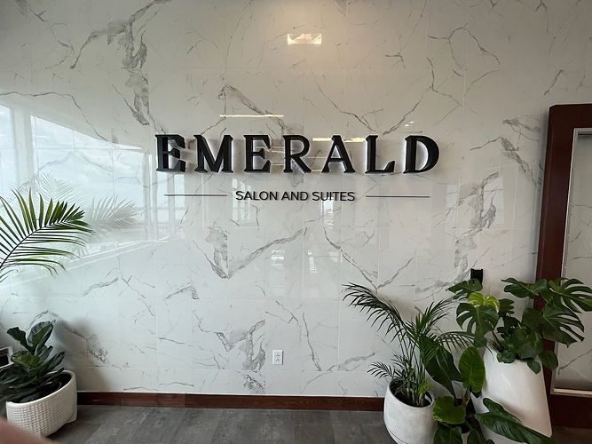 About | Emerald Salon And Su
