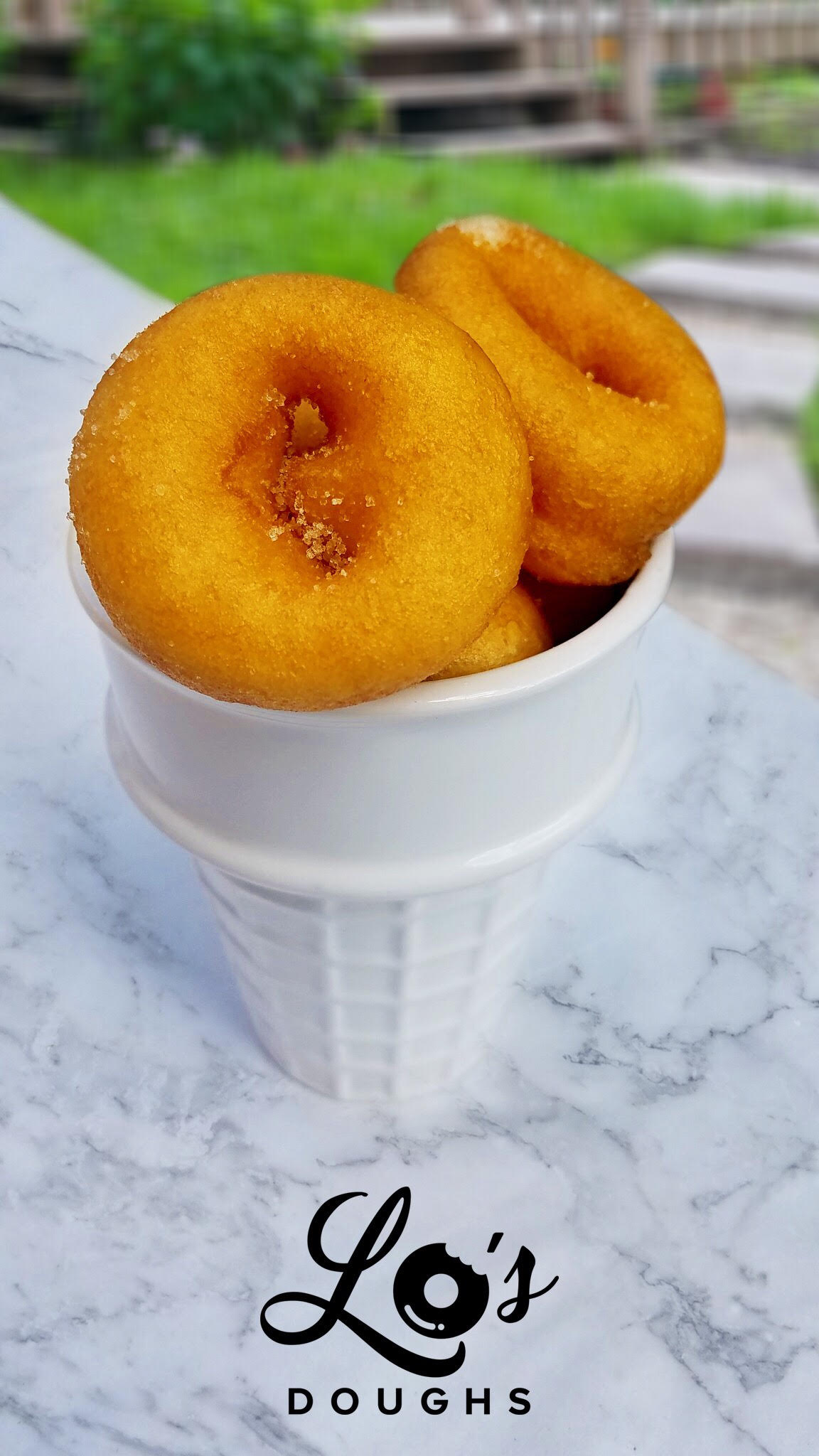 Lo's Doughs | Mini Doughnuts | South Florida | Donuts | Mobil Donuts