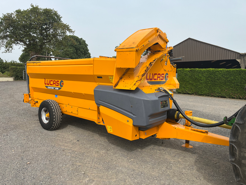 2018 Lucas Castor 60R Straw/Silage Chopper | Teignvale Farm Machi