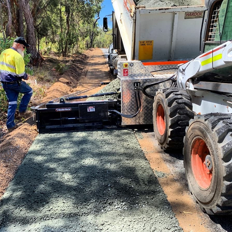 Shoulder Paver SM2100 | ShoulderMaster USA